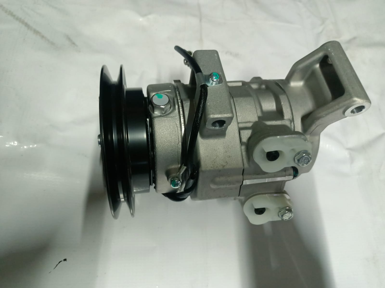 New AC Compressor for Toyota Hilux local for Sale in Nairobi